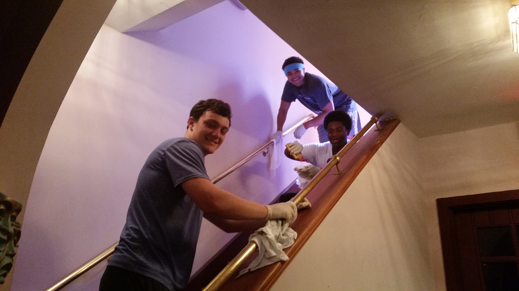 Volunteer — The Chocolate Church Arts Center