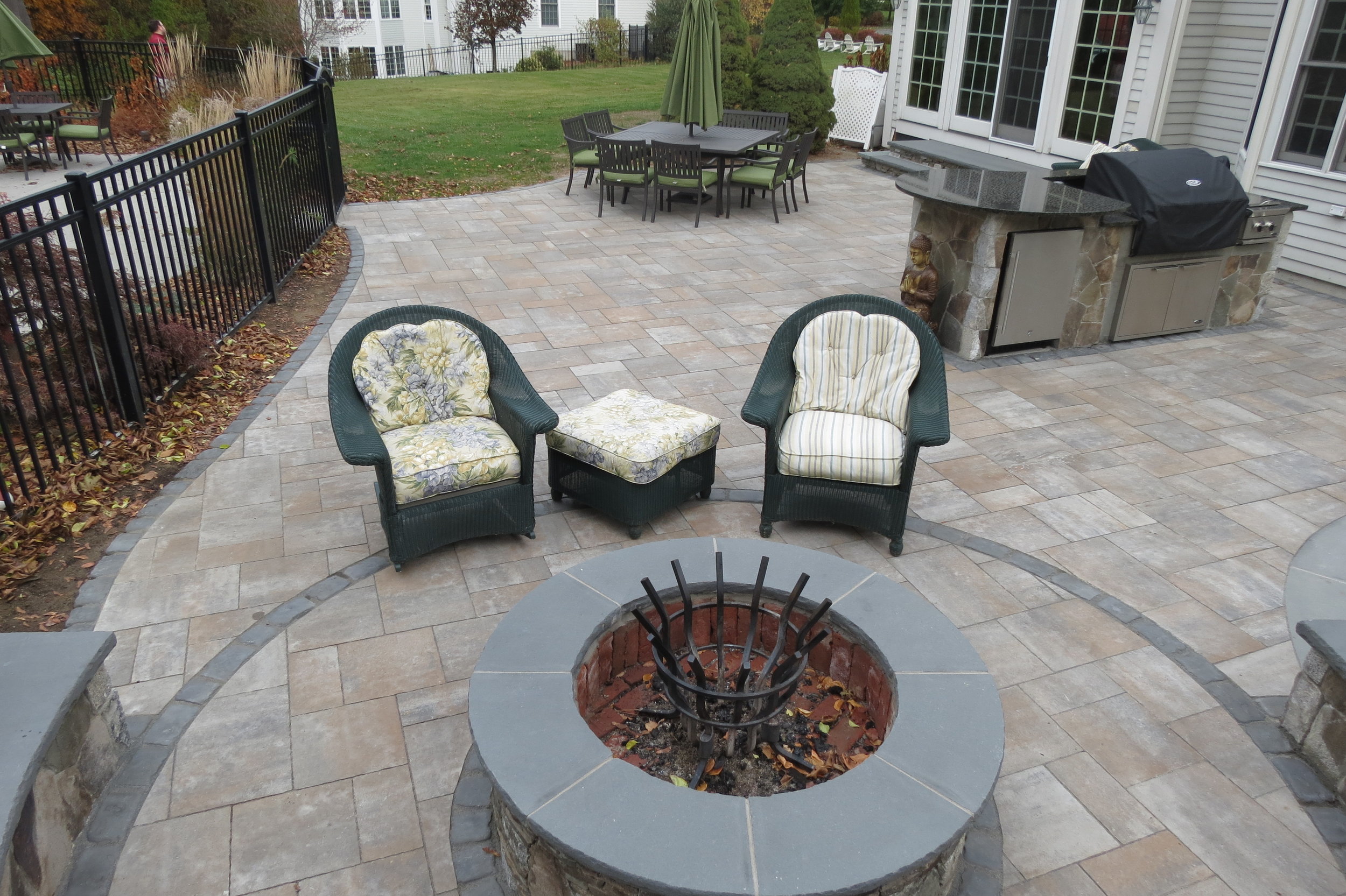Outdoor Living Portfolio — StoneFire Outdoor Living 2024