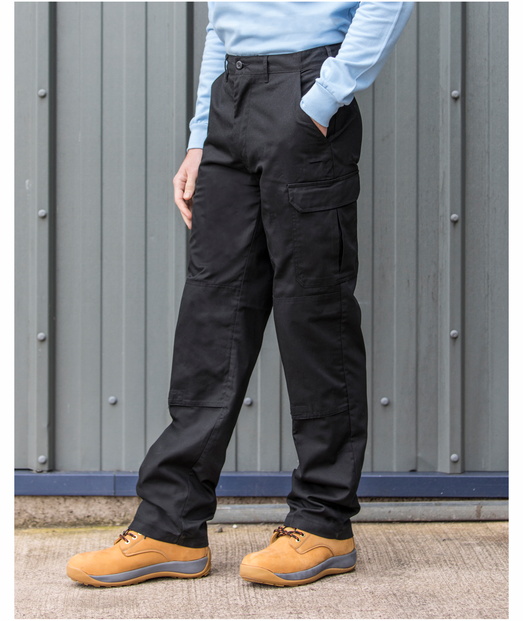 Classic workwear cargo trousers — Stitch to Stitch