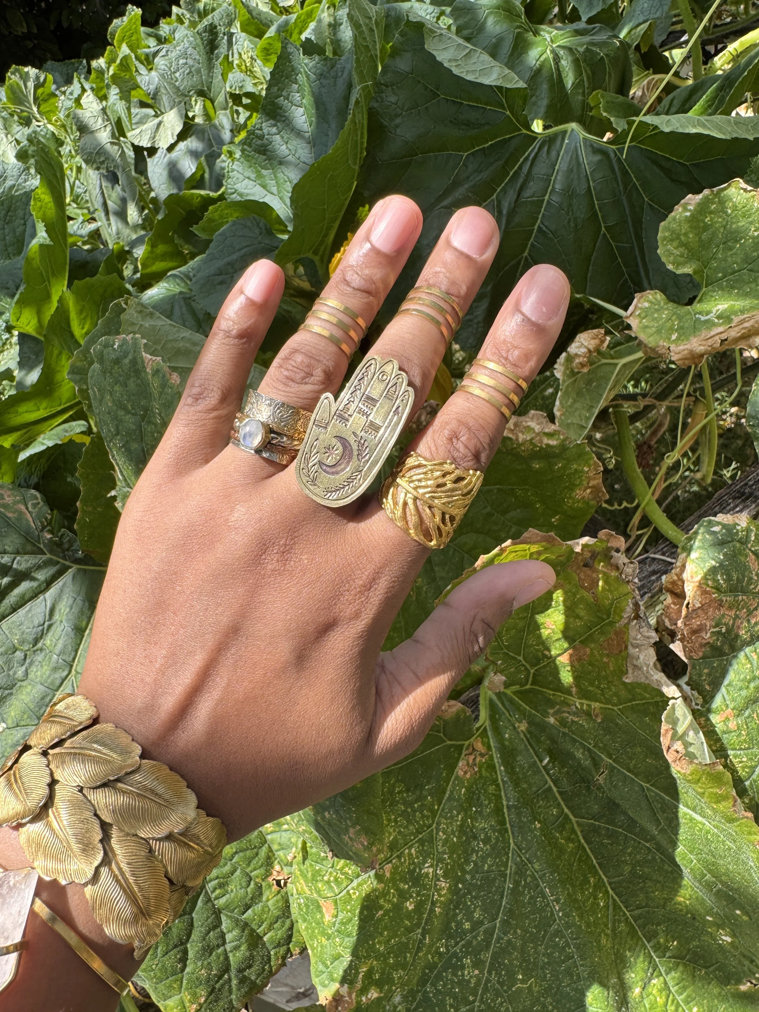 Vintage, Crystal and Botanical Rings — Ta Meu Bem