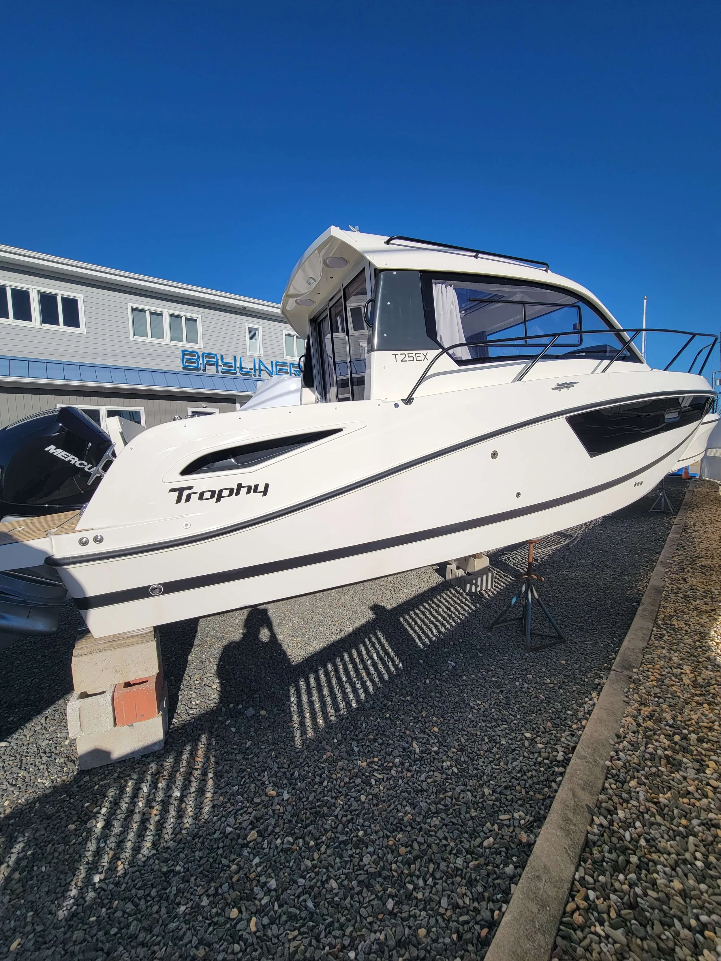 2025 T25 Explorer 4 Stroke (300 HP) — Harbour Yacht Club & Marina