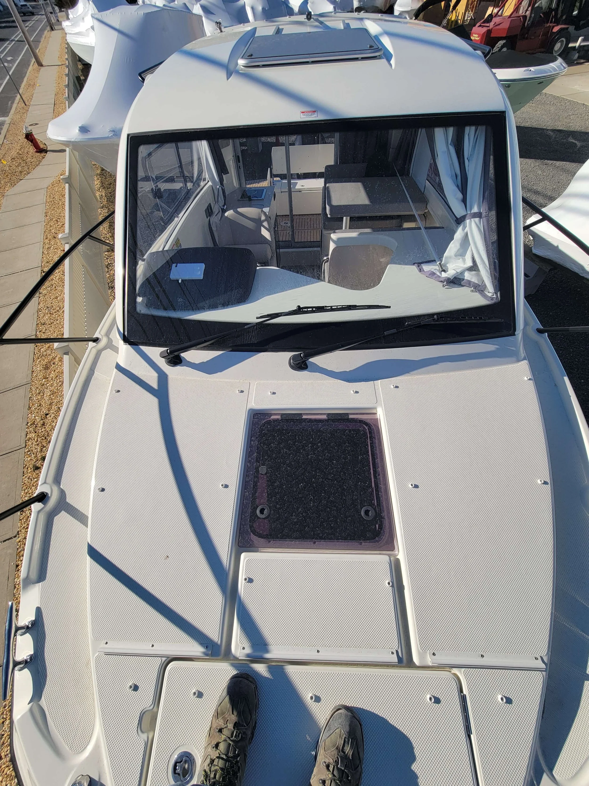 2025 T25 Explorer 4 Stroke (300 HP) — Harbour Yacht Club & Marina