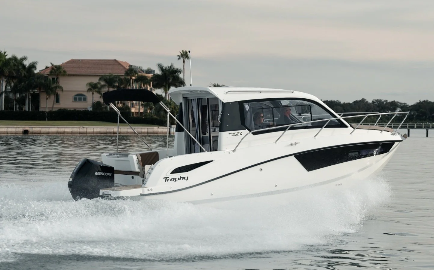 Harbour Yacht Club - Premier Boat Dealer and Full-Service Marina
