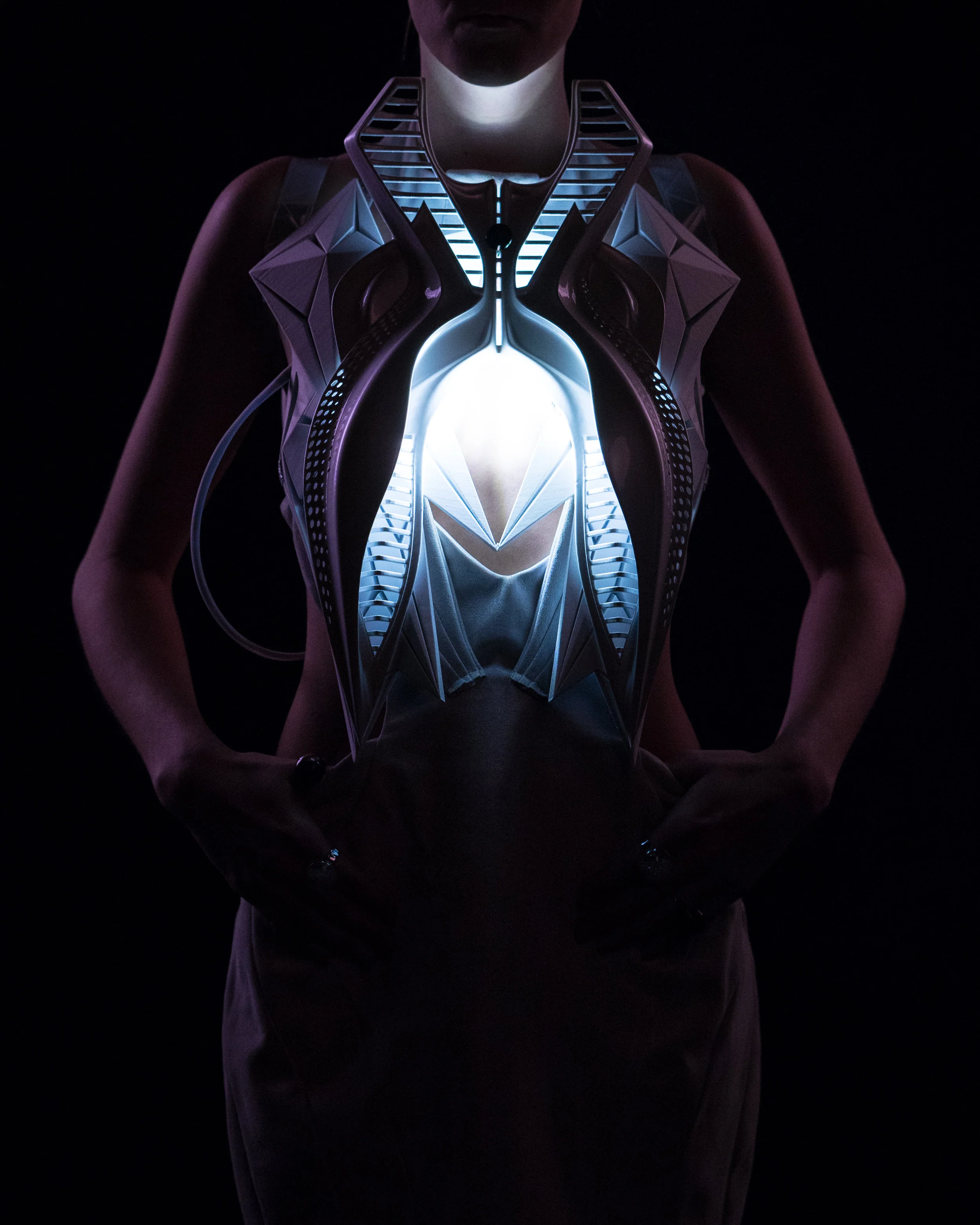 Gallery — Anouk Wipprecht FashionTech