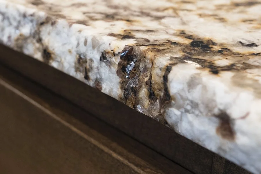 How to Choose a Countertop Edge that Matches Your Style