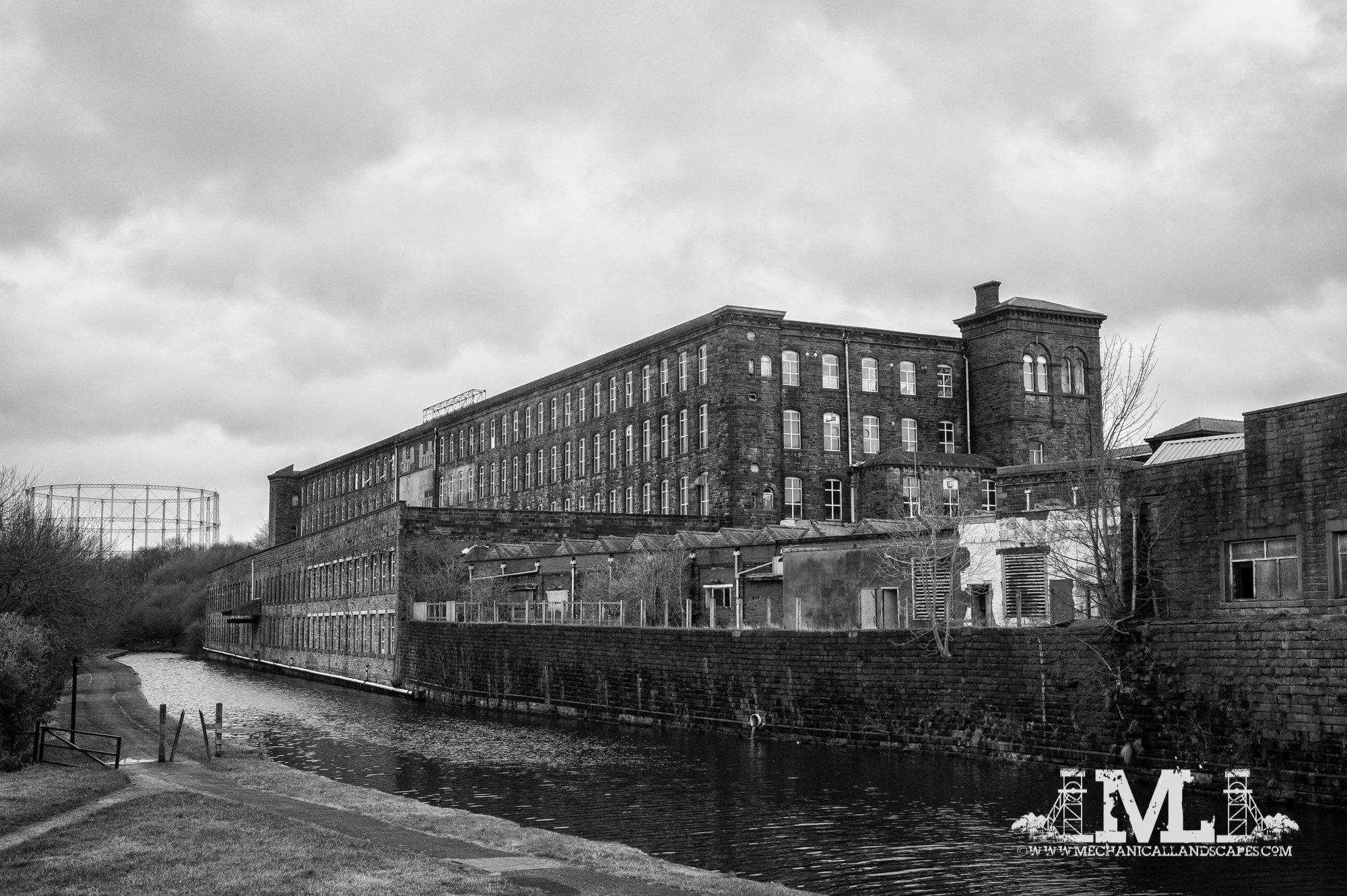 The Life Magazine Formula for Visual Variety in the Photo-Essay ...