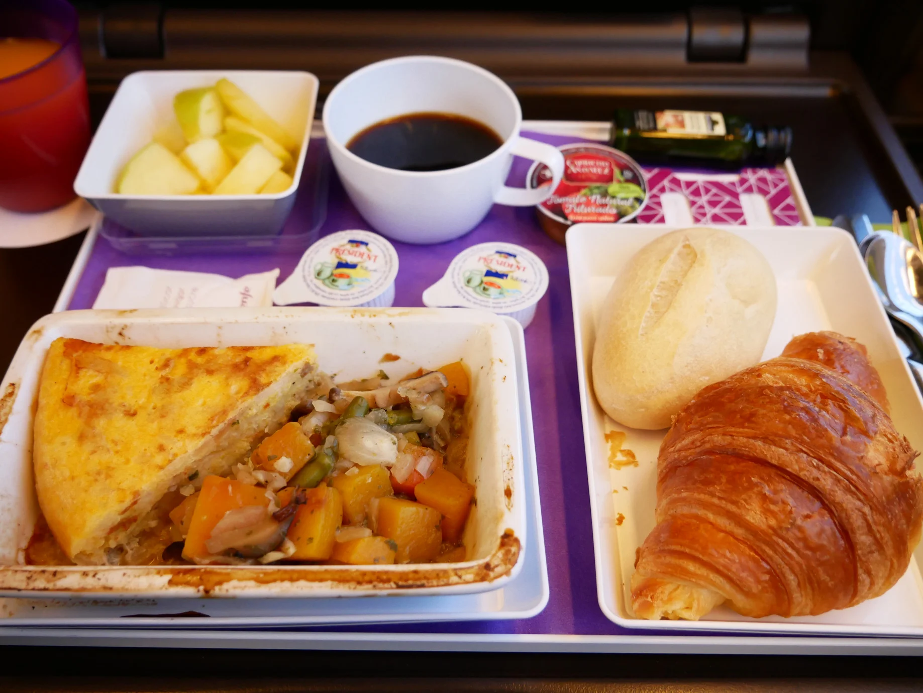 Trip Report: Renfe AVE Preferente Valencia-Madrid — Pickle Deli Square