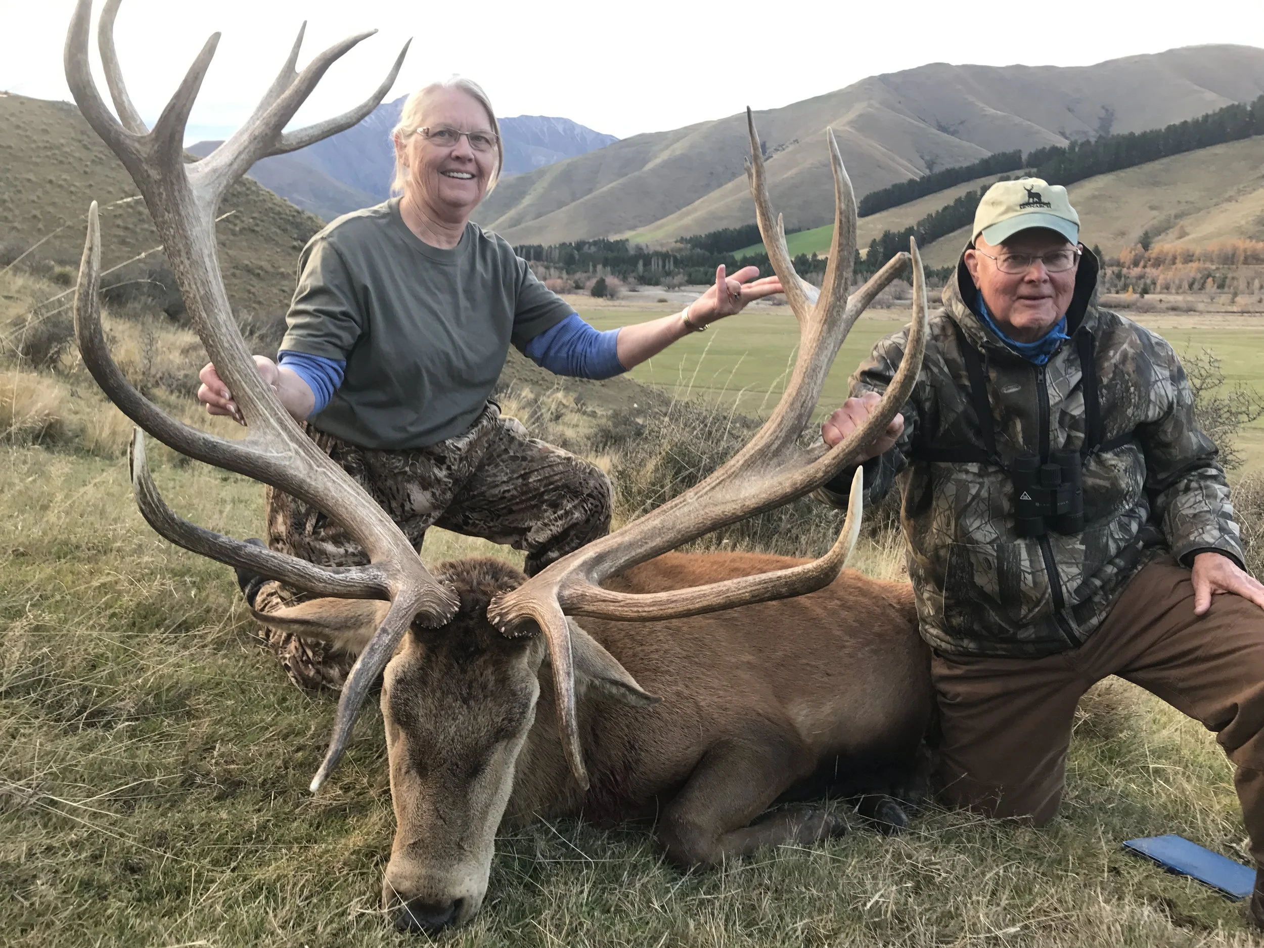 Woodbury Safari Lodge | Fraser Safaris New Zealand Red Stag - Tahr ...