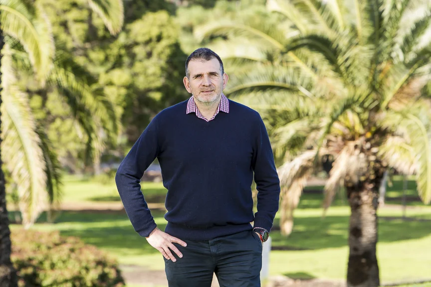 Contact — George Halkias