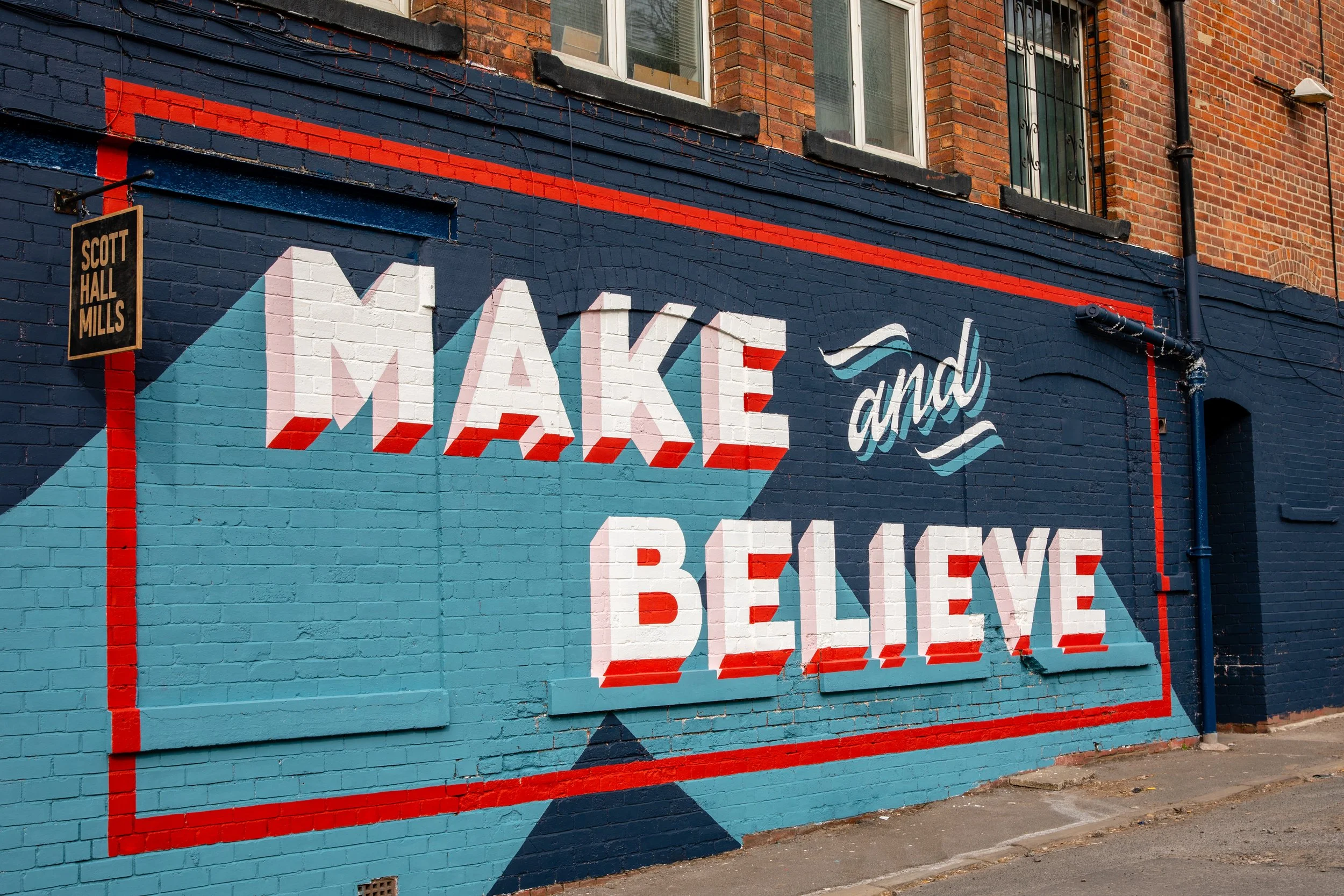 Make & Believe Mural / elettr