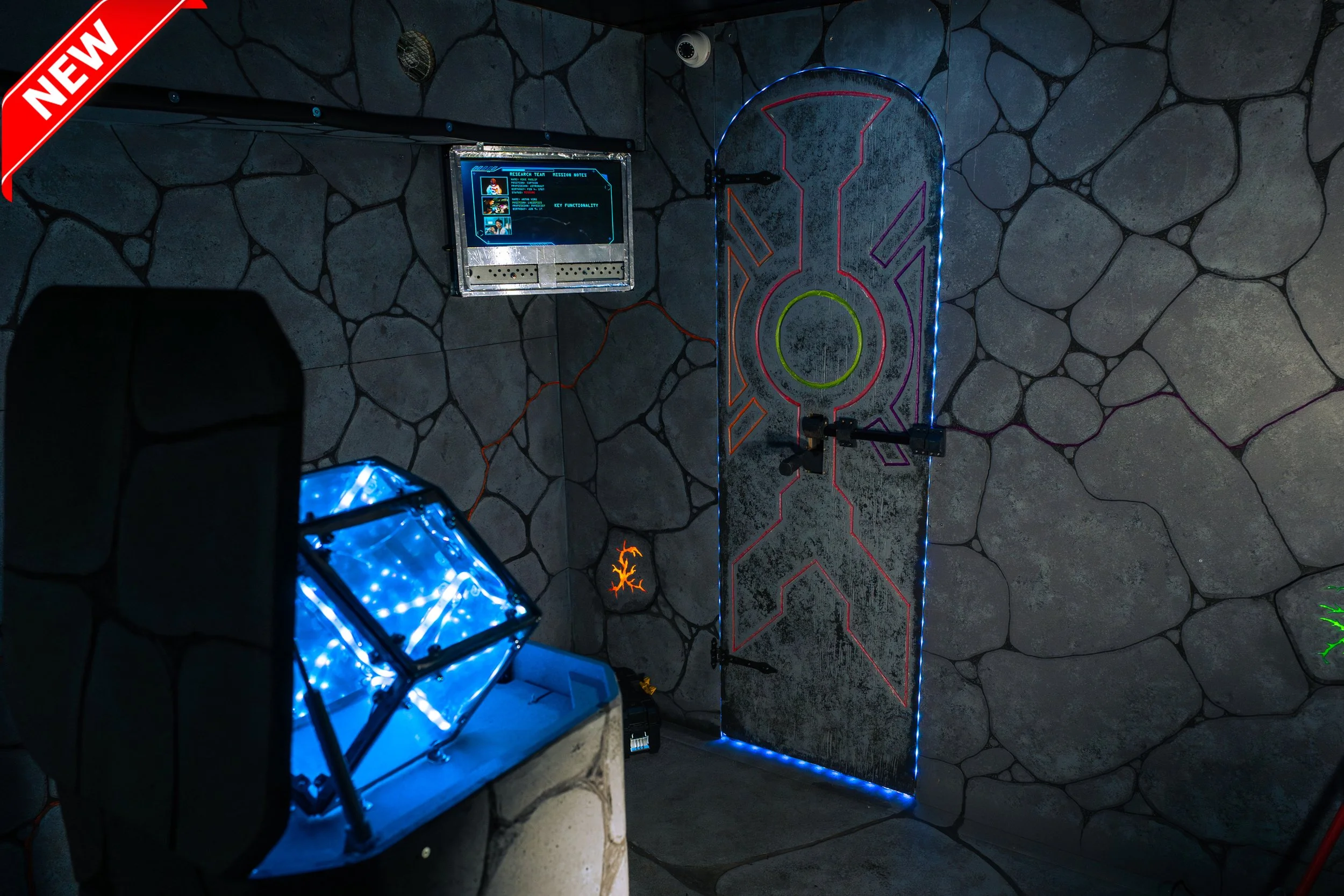 Mobile Escape - ROOMS - CAL - Mobile Escape Unit