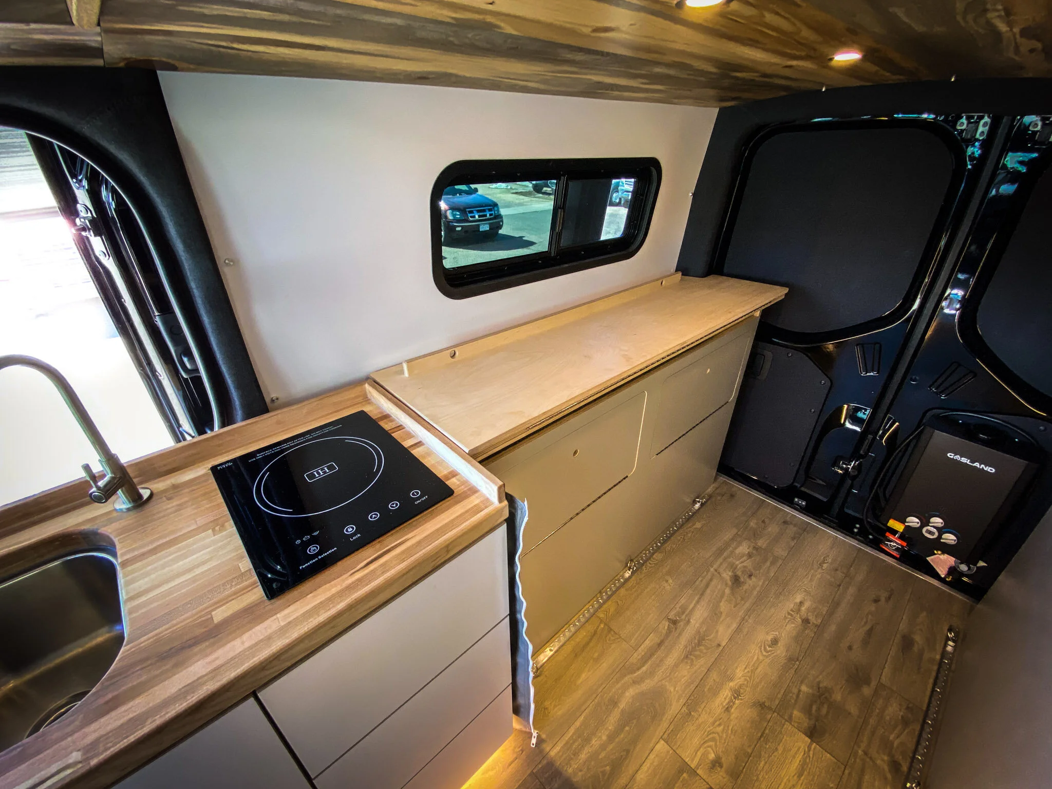 144" Pop Top Sprinter 4x4 - Custom Conversion — Custom Van Builder ...
