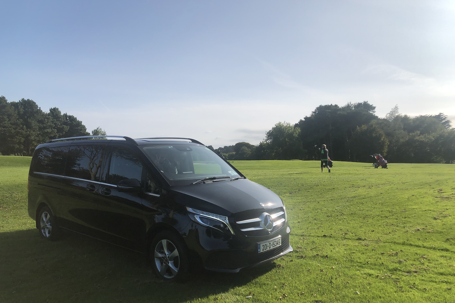 Luxury Chauffeur Services - Limo Hire Dublin - Dublin Chauffeur Services