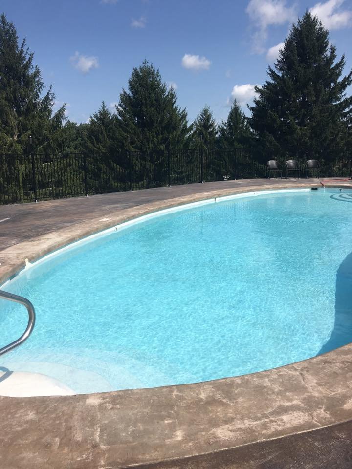 Pool — Brushcreek Falls Resort