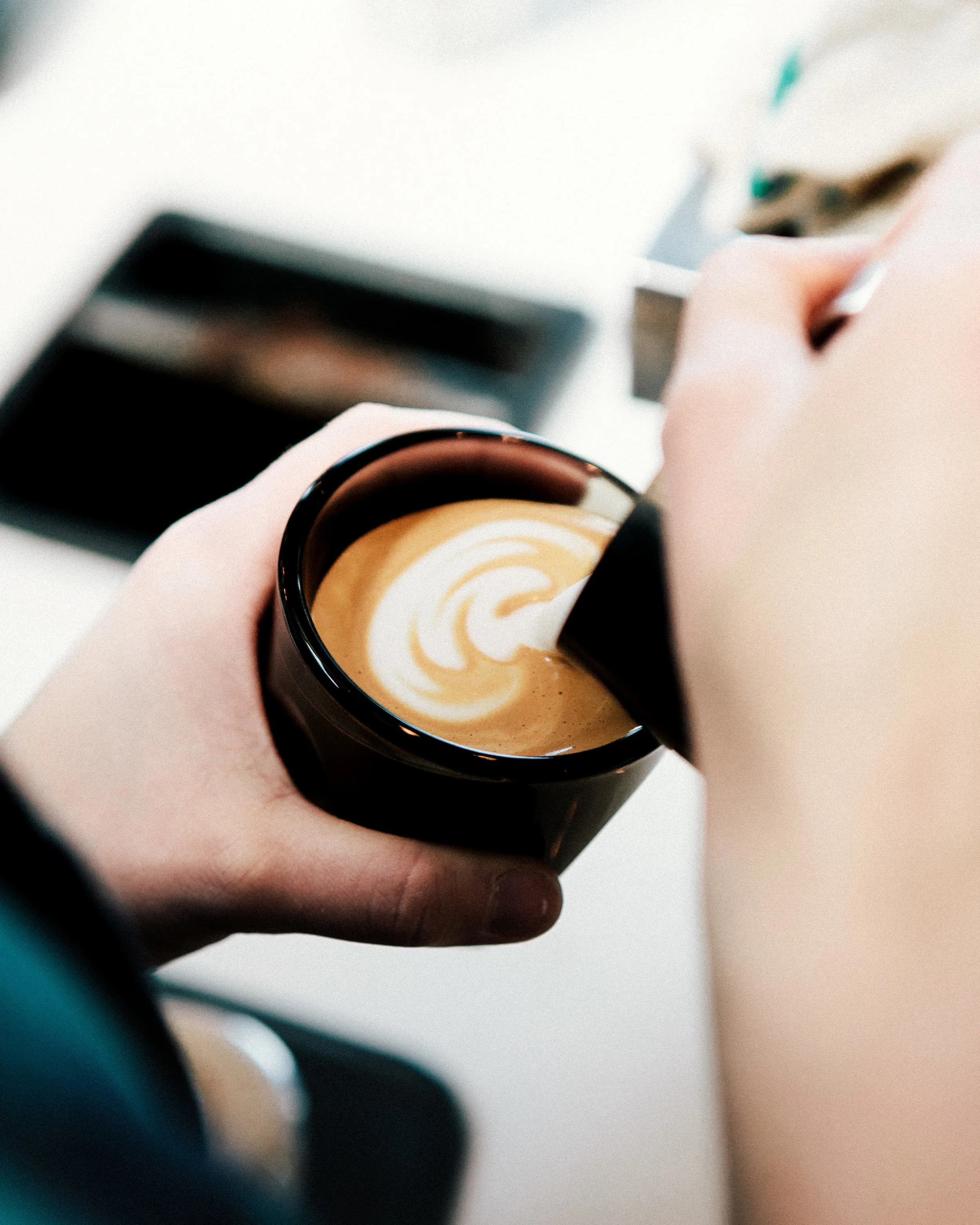 One Of The Best Coffee Shops Knoxville TN Offers | Honeybee Coffee