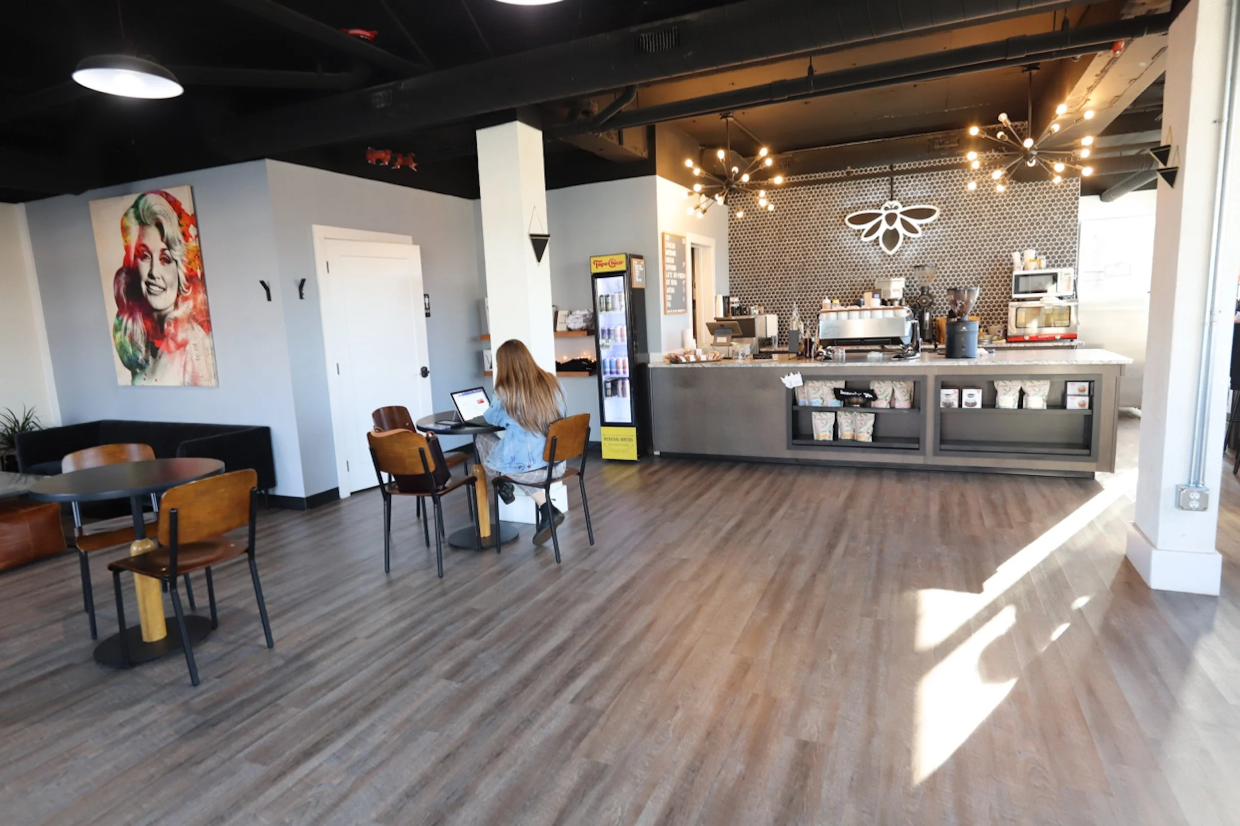 Coffee Shops in Knoxville and Sevierville, TN | Honeybee Coffee