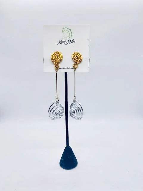 Handcrafted Jewelry and Clothing stimulated by the beauty of the Caribbean.