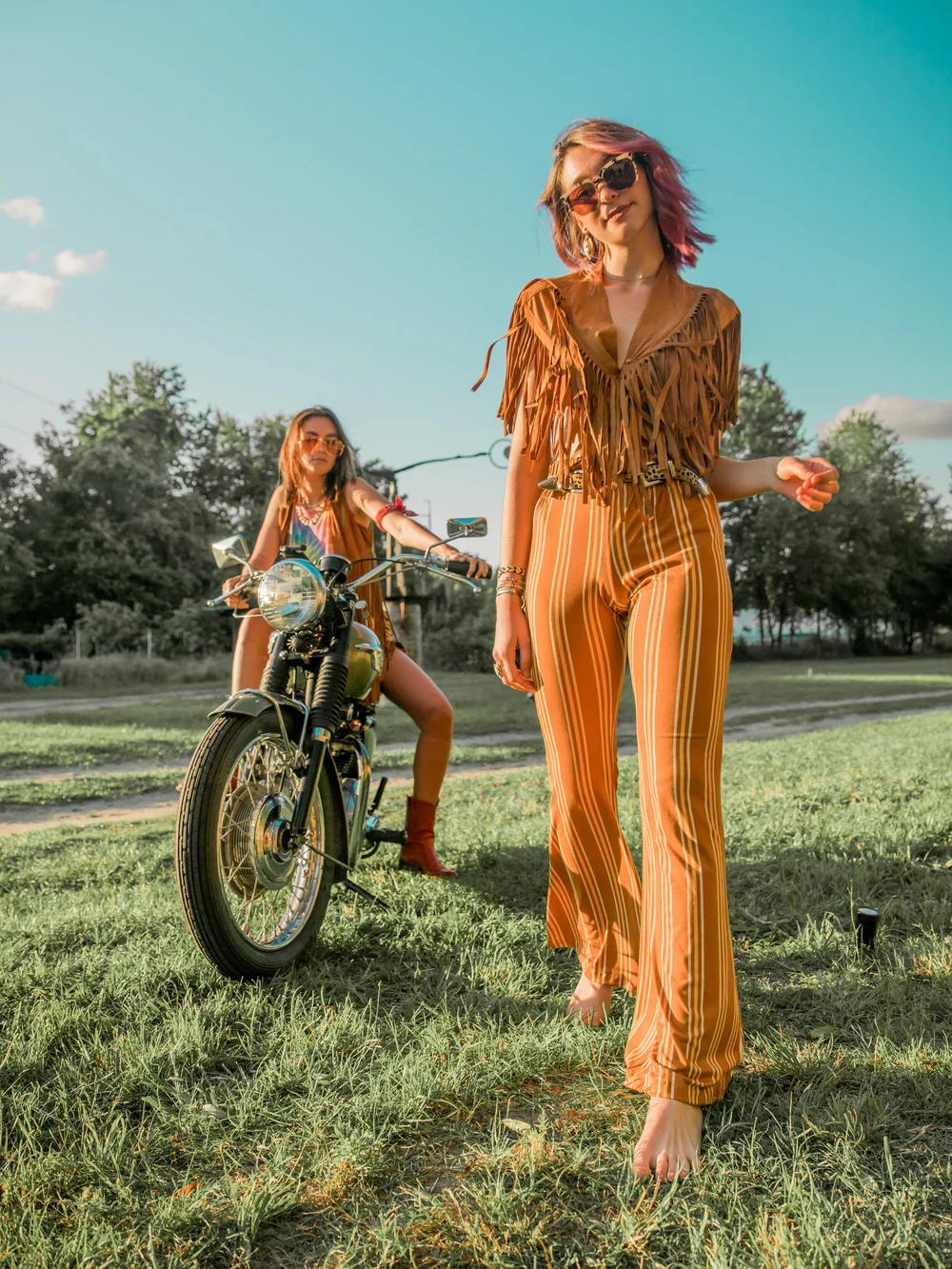 © MAMIE RUTH & M. LIZ STUDIOS 2016