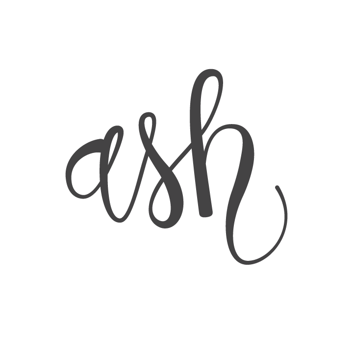 Cursive Name Ashlee