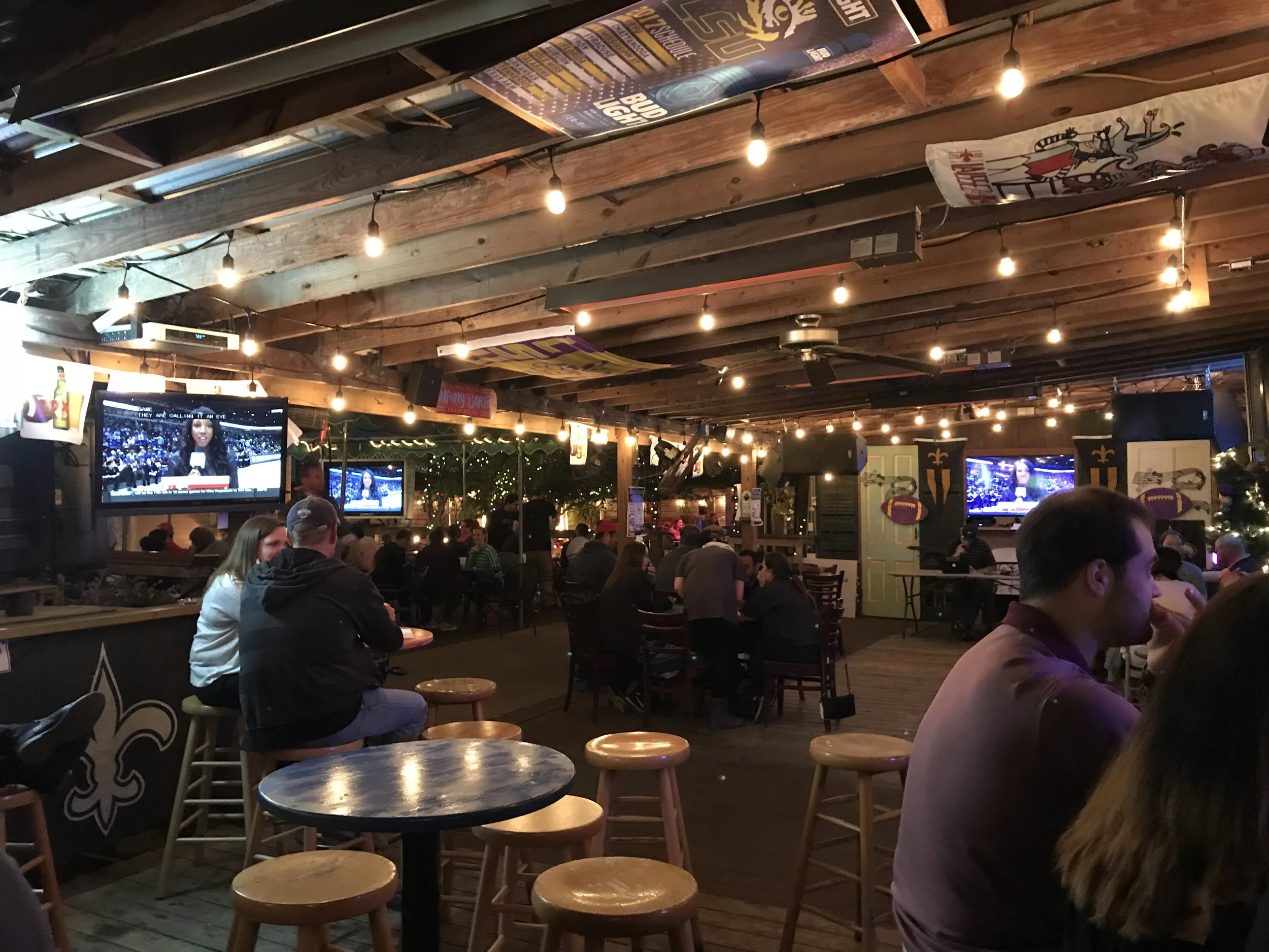 Bayou Beer Garden Happy Hour | Fasci Garden