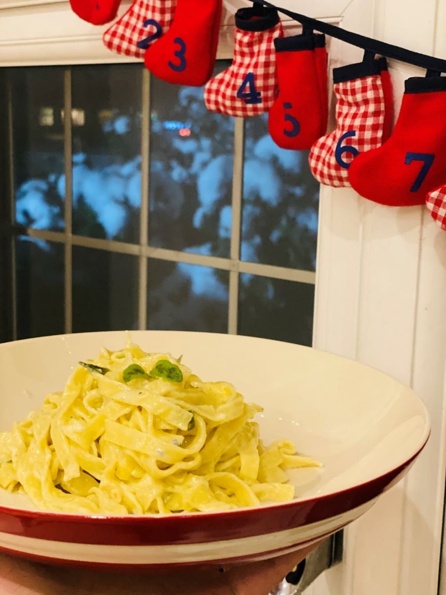 Festive Christmas Fettuccine Recipe for the Holiday Season with ...