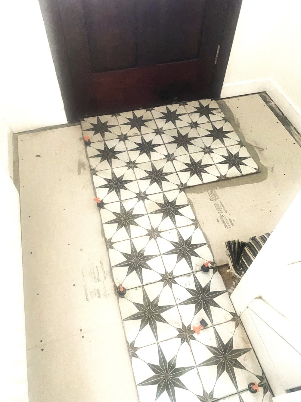 Porcelain Superstore Review: Tiling the Hallway with Heritage Star Tiles