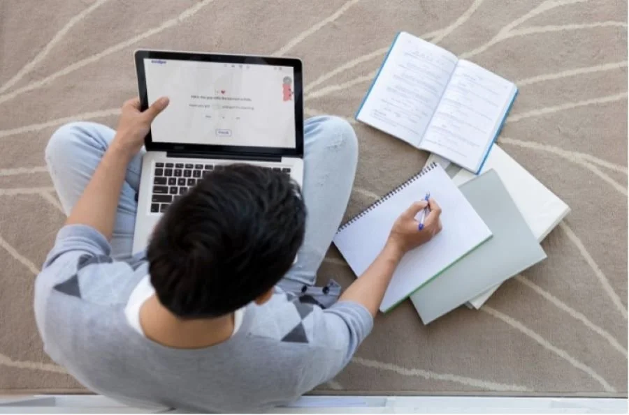 6 Ways to Support Your Bilingual Children with Their Studies