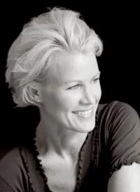 Terri Hallman — Angela King Gallery