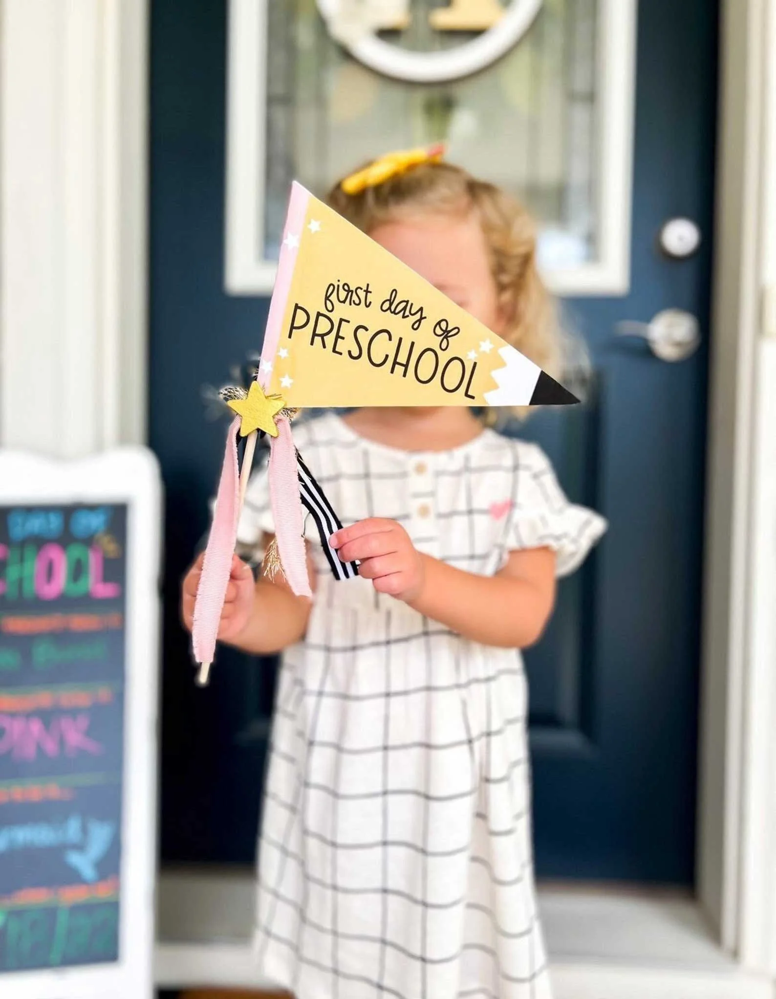 The 12 Best First Day and Last Day of School Photo Prop Sign Ideas You ...