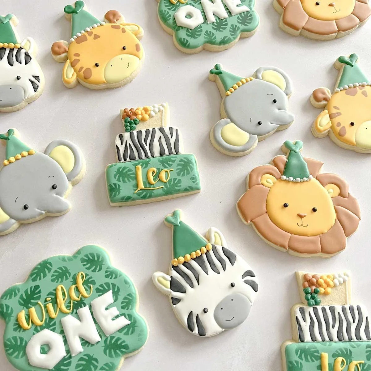 14 Safari Themed 1st Birthday Party Ideas for Your Wild One - Zoo ...