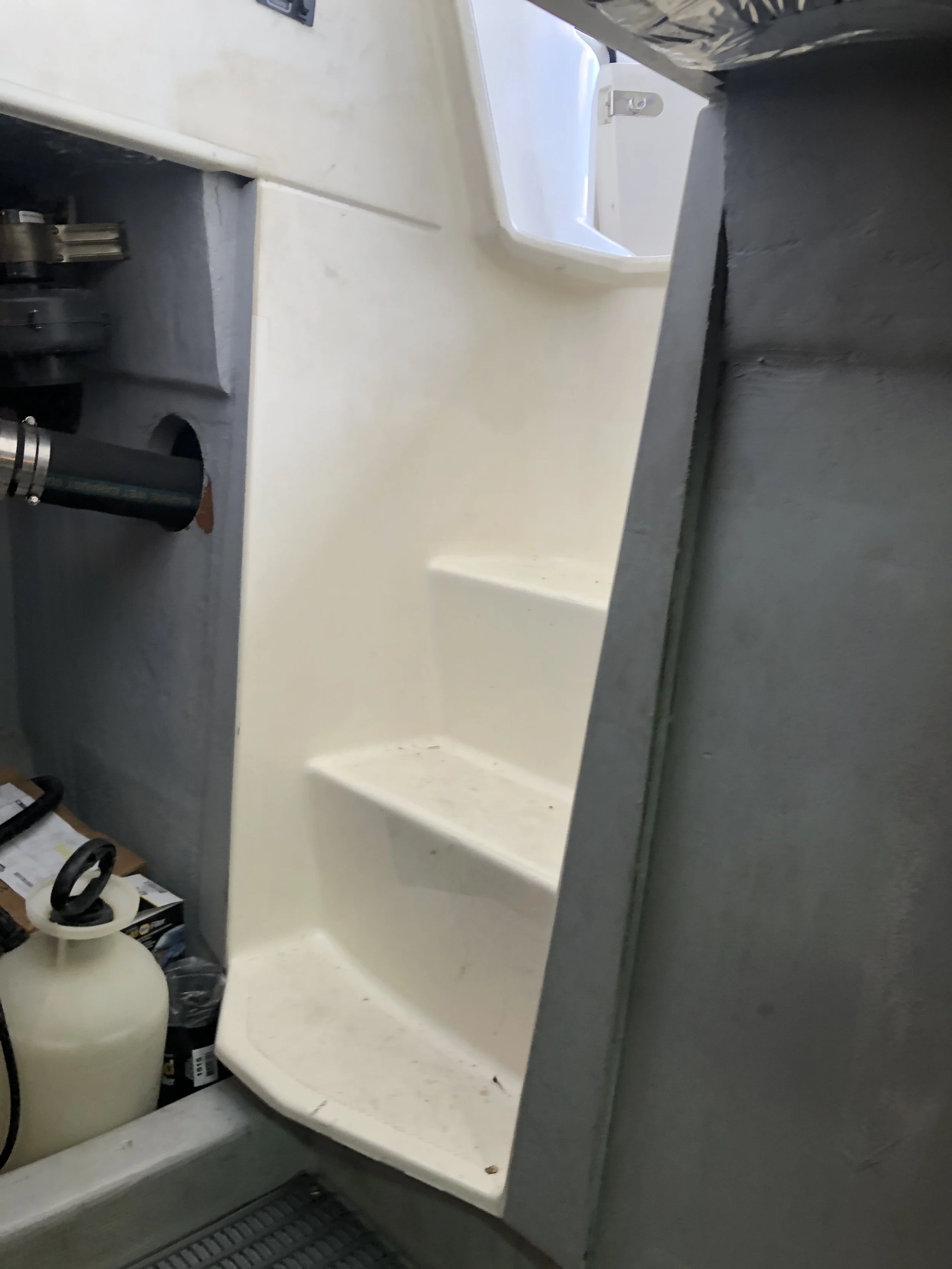 iDeal Yachts — Meridian 580 PH 2007 Specs