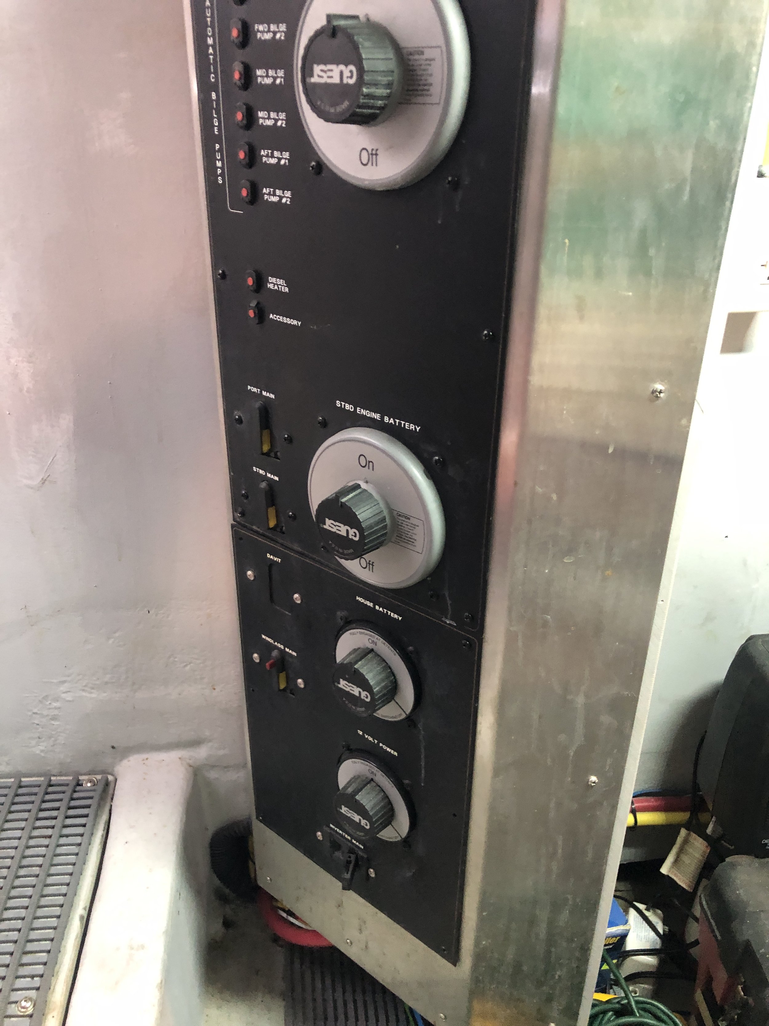 iDeal Yachts — Meridian 580 PH 2007 Specs
