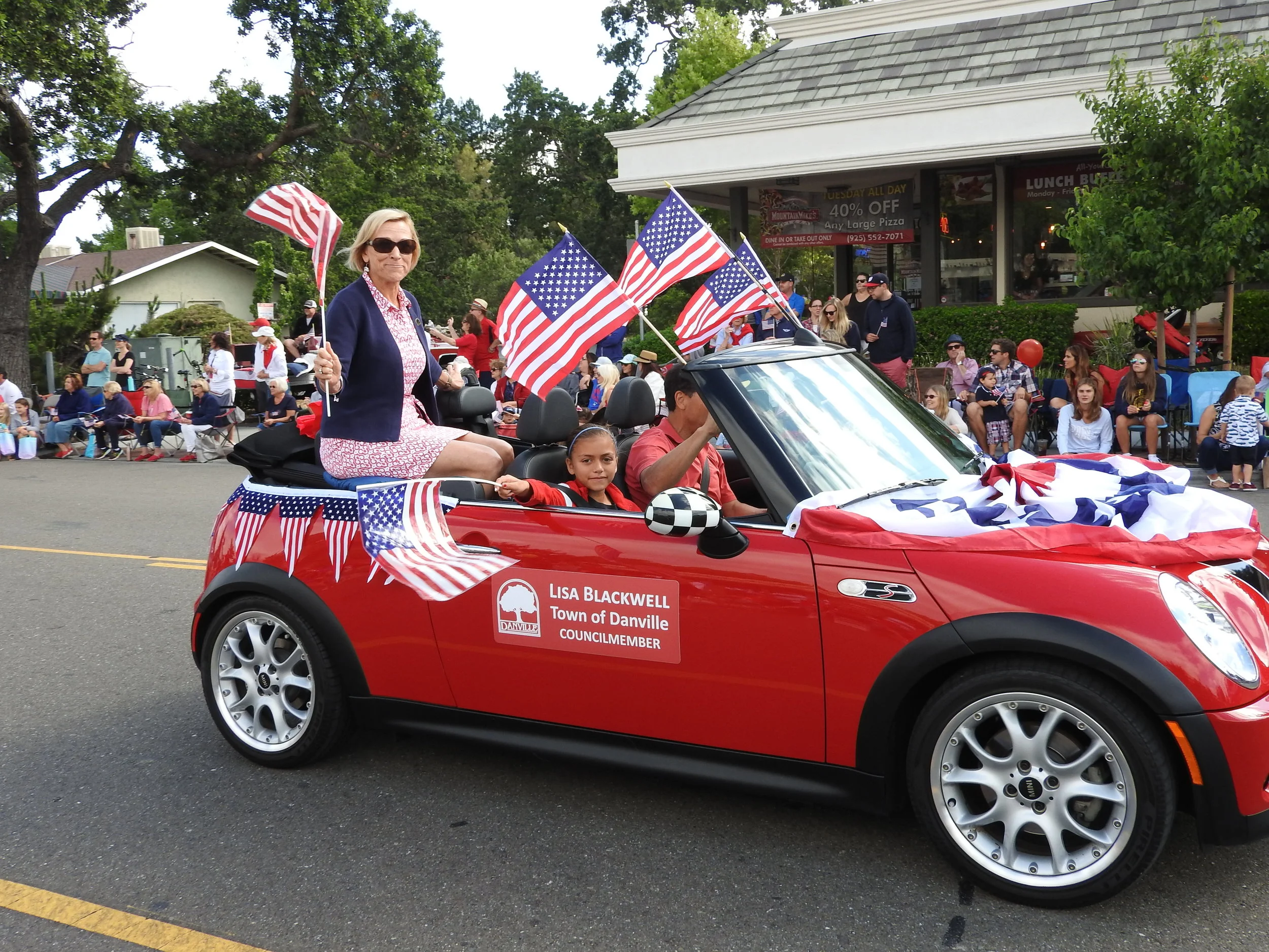 2018 Parade: Parade Route, Set 11 — Kiwanis Club of San Ramon Valley