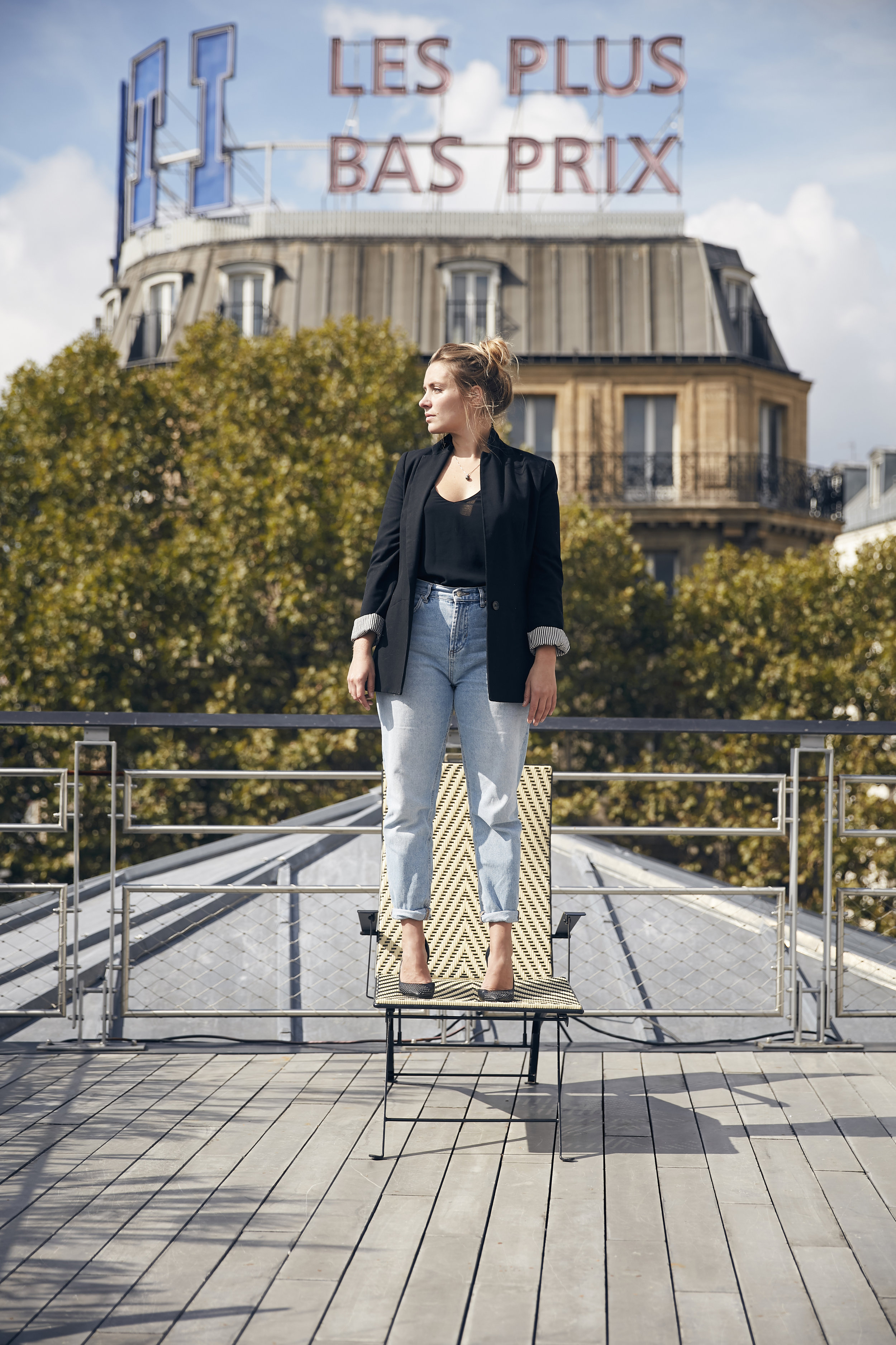 CLÉMENTINE BUREN — Oui Simone.