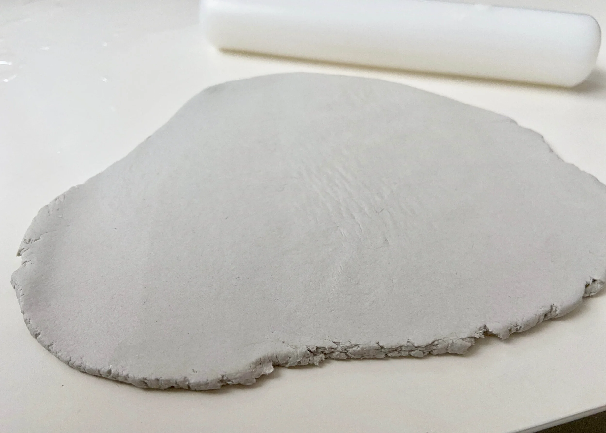 DIY Gold Arch Earrings with Cut Clay Studio — ISOSCELLA