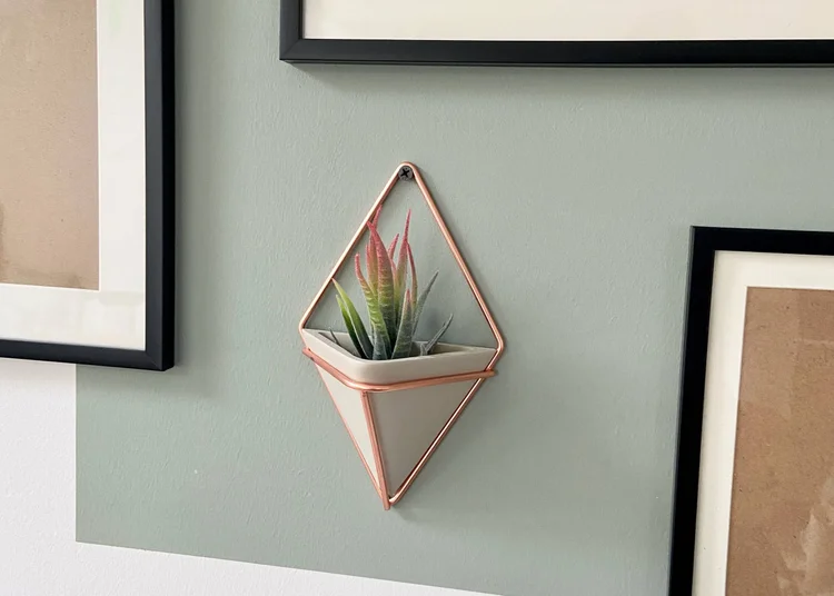 DIY Colour Block Gallery Wall — ISOSCELLA