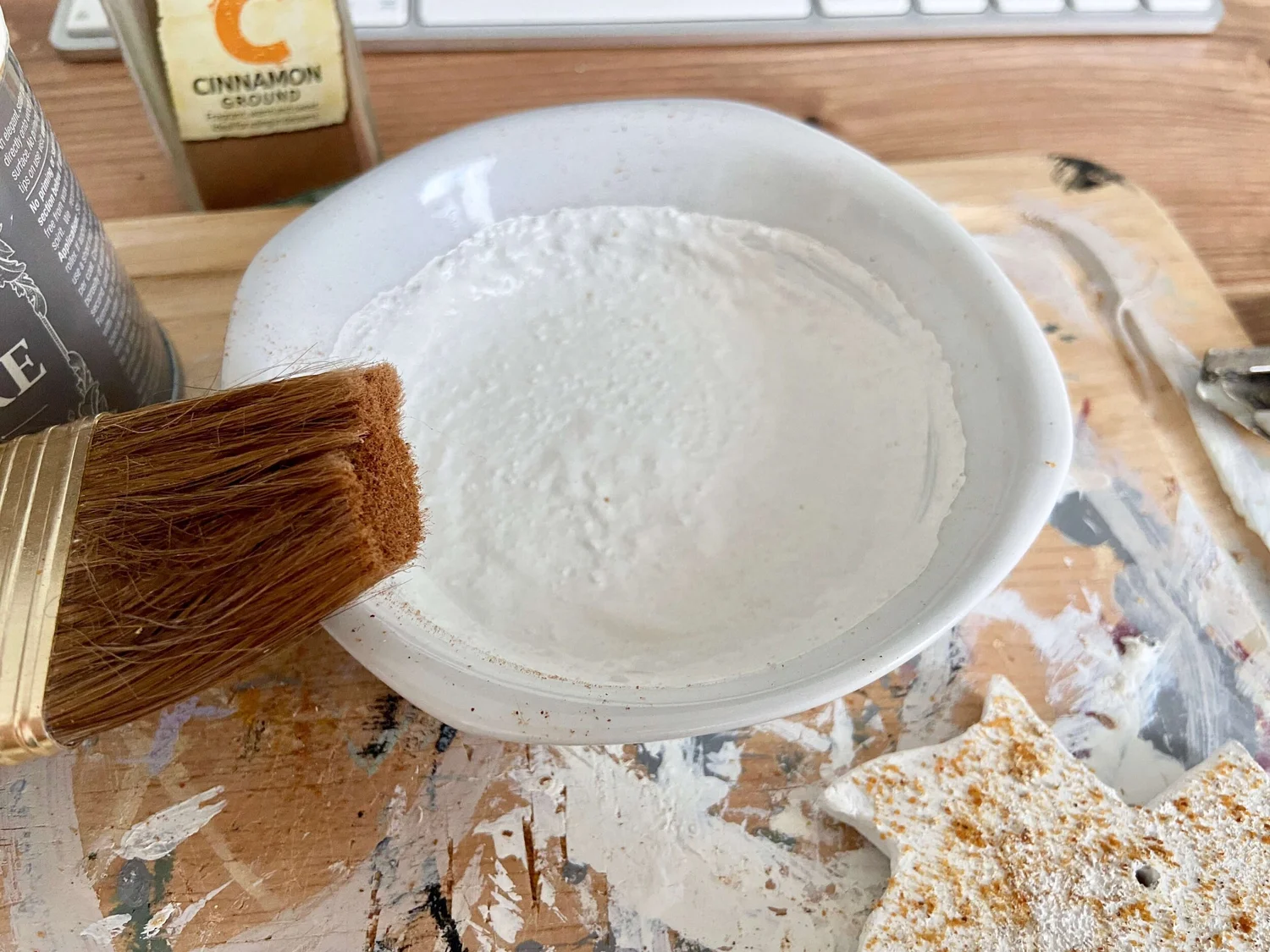 DIY Scented Clay Leaf — ISOSCELLA