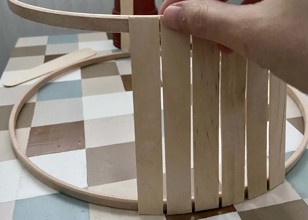 Slatted Wood Christmas Tree Skirt — ISOSCELLA