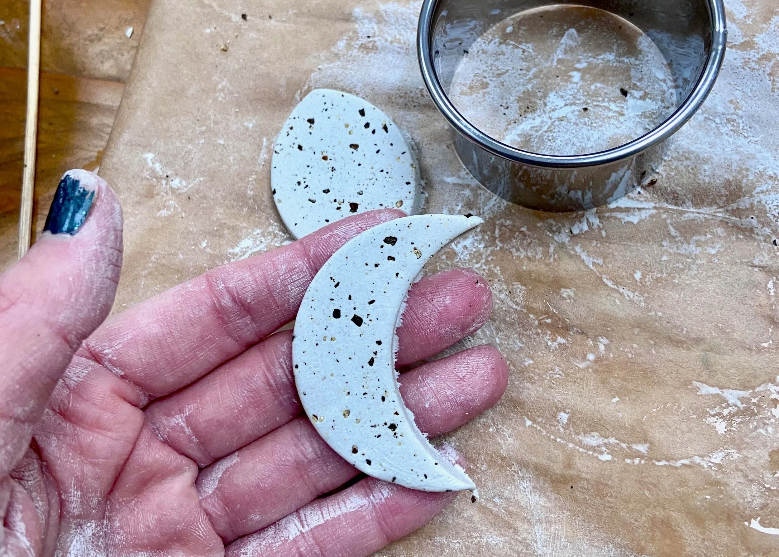 Faux Stone Christmas Moon Ornament — ISOSCELLA