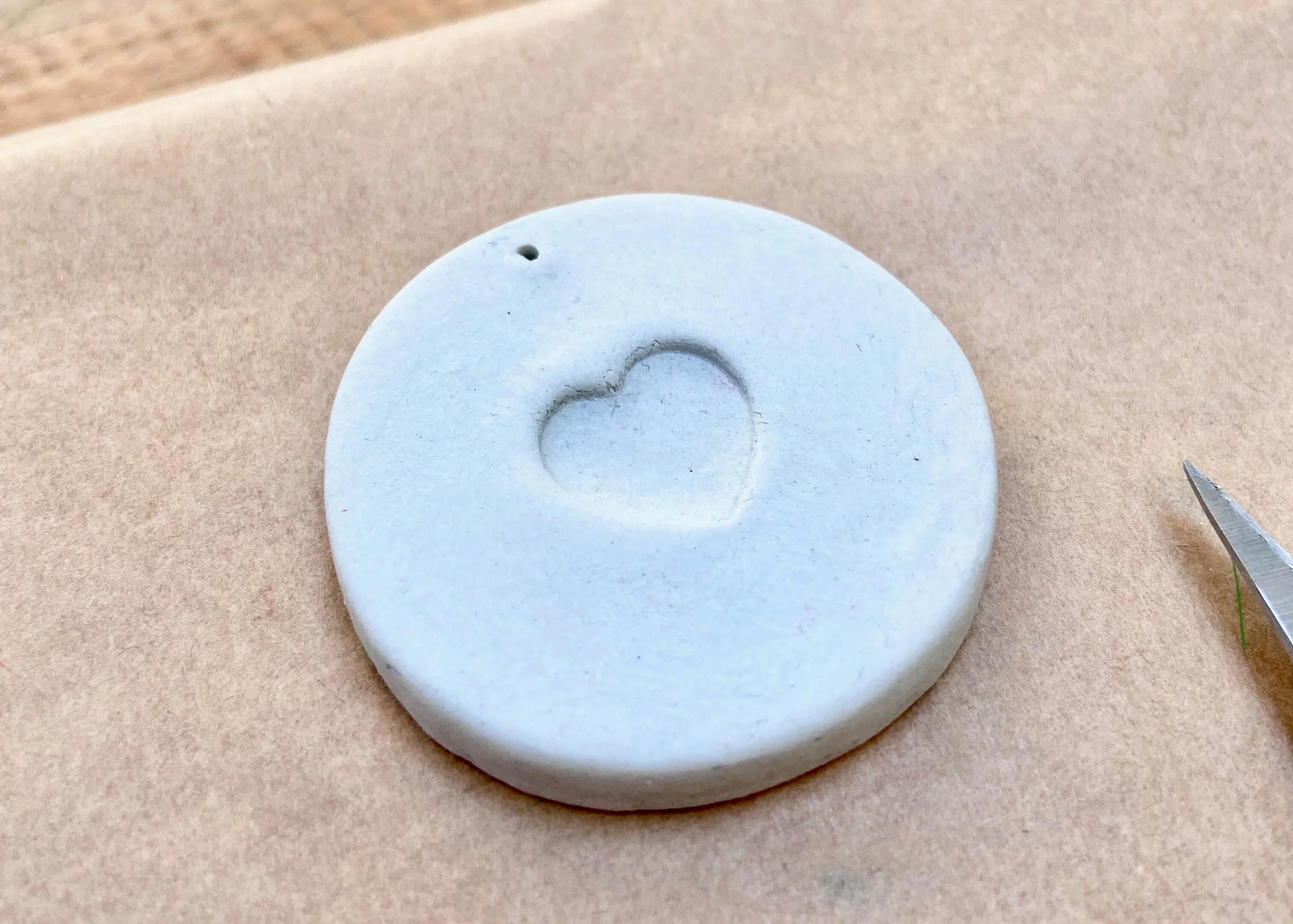 DIY Heart Key Ring — ISOSCELLA