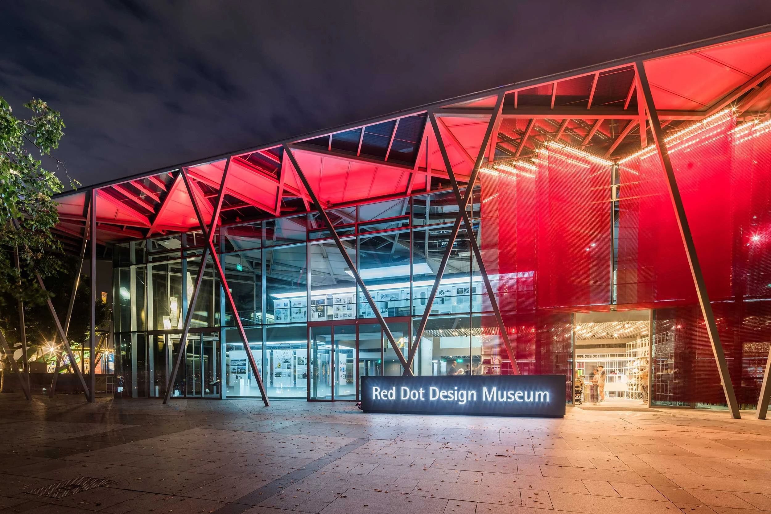 Statement Entrance for the Red Dot Museum — Kaynemaile Architectural Mesh