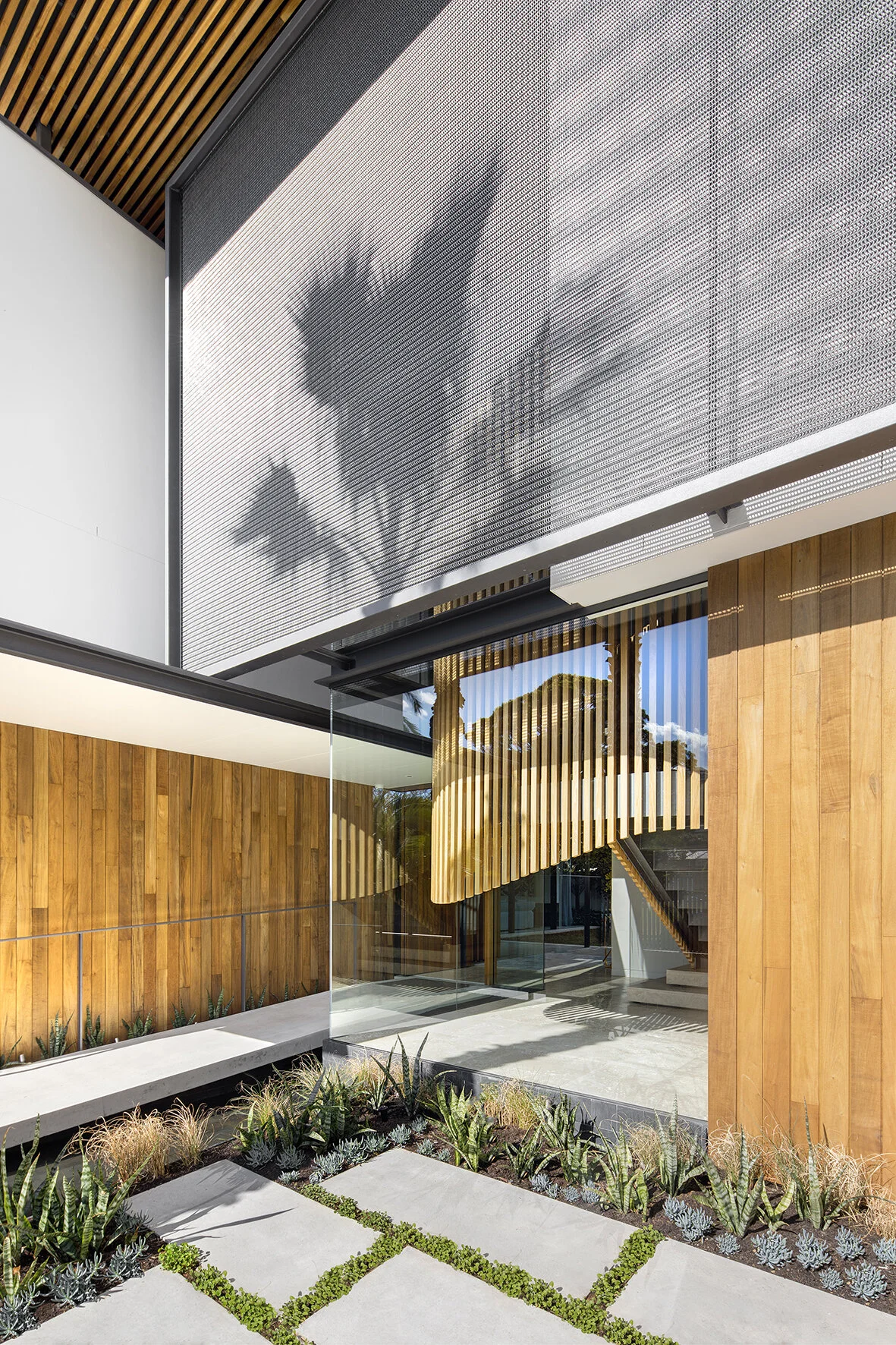 Sun Shading and Privacy Screening for Elegant Double Bay Home ...