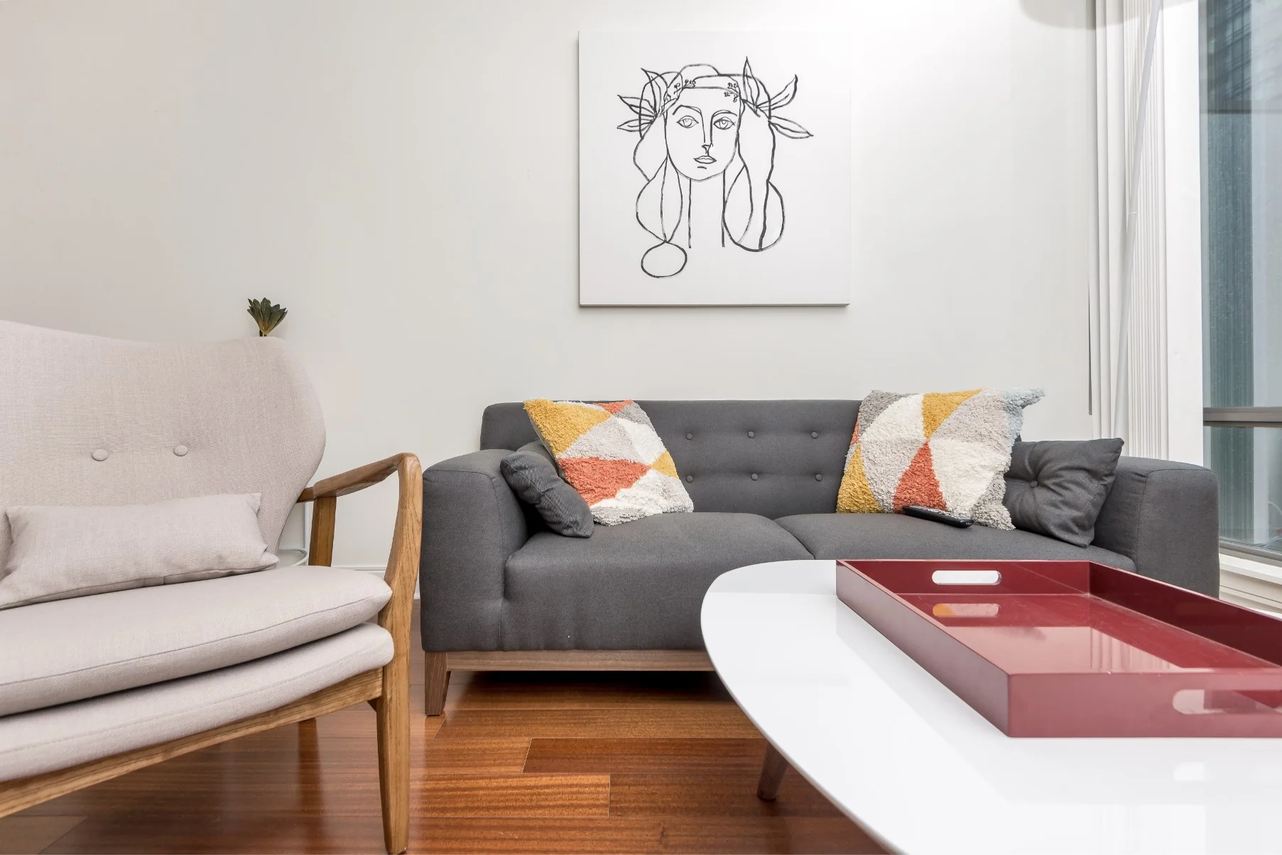 Luxury Style Downtown High Rise Suite — Toronto Boutique Apartments