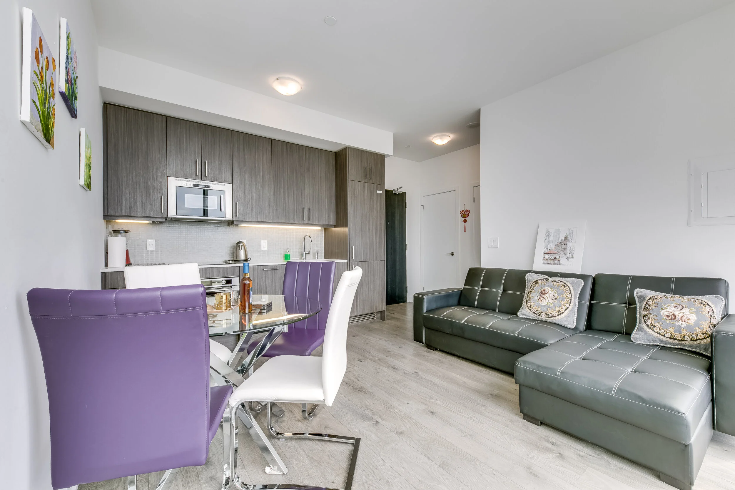 Furnished Studio Downtown Toronto — Toronto Boutique Apartments