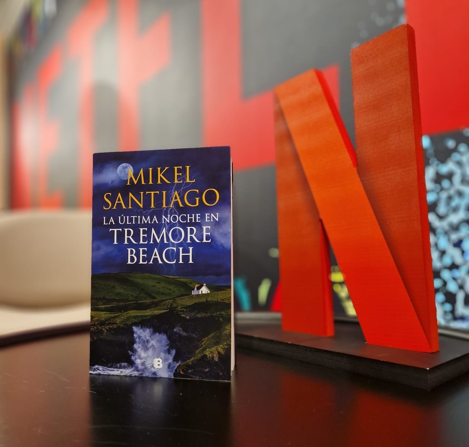 La última noche en Tremore Beach — Mikel Santiago