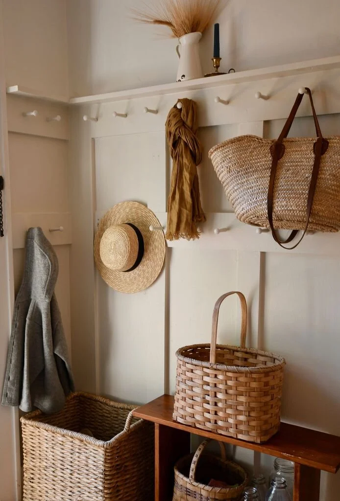 17 KEY ELEMENTS TO ACHIEVING THAT ENGLISH COTTAGE LOOK - Nadine Stay