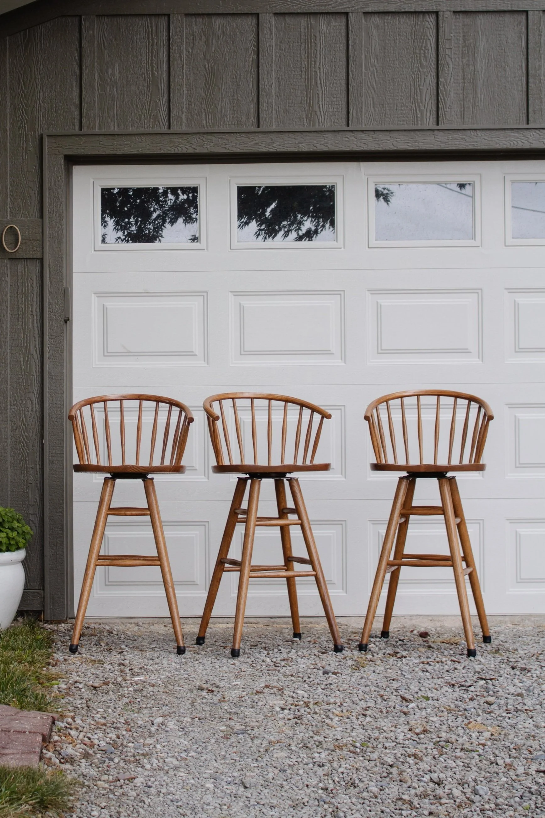 Counter Stool Makeover - Nadine Stay