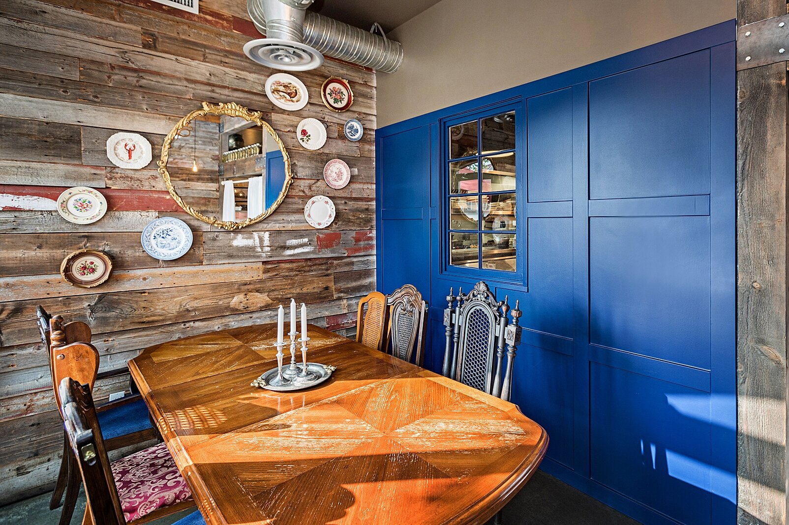 Private Rooms — Chartier