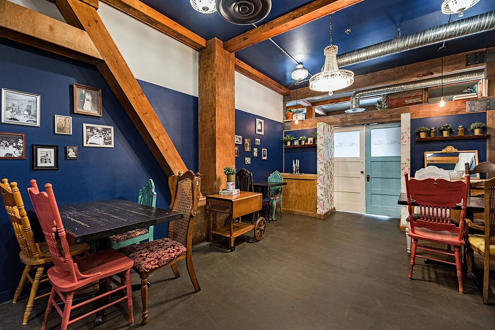 Private Rooms — Chartier