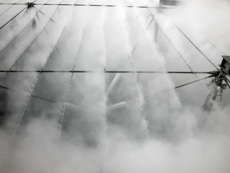 The Blur Building's Connectivity Metaphor by Diller Scofidio + Renfro ...